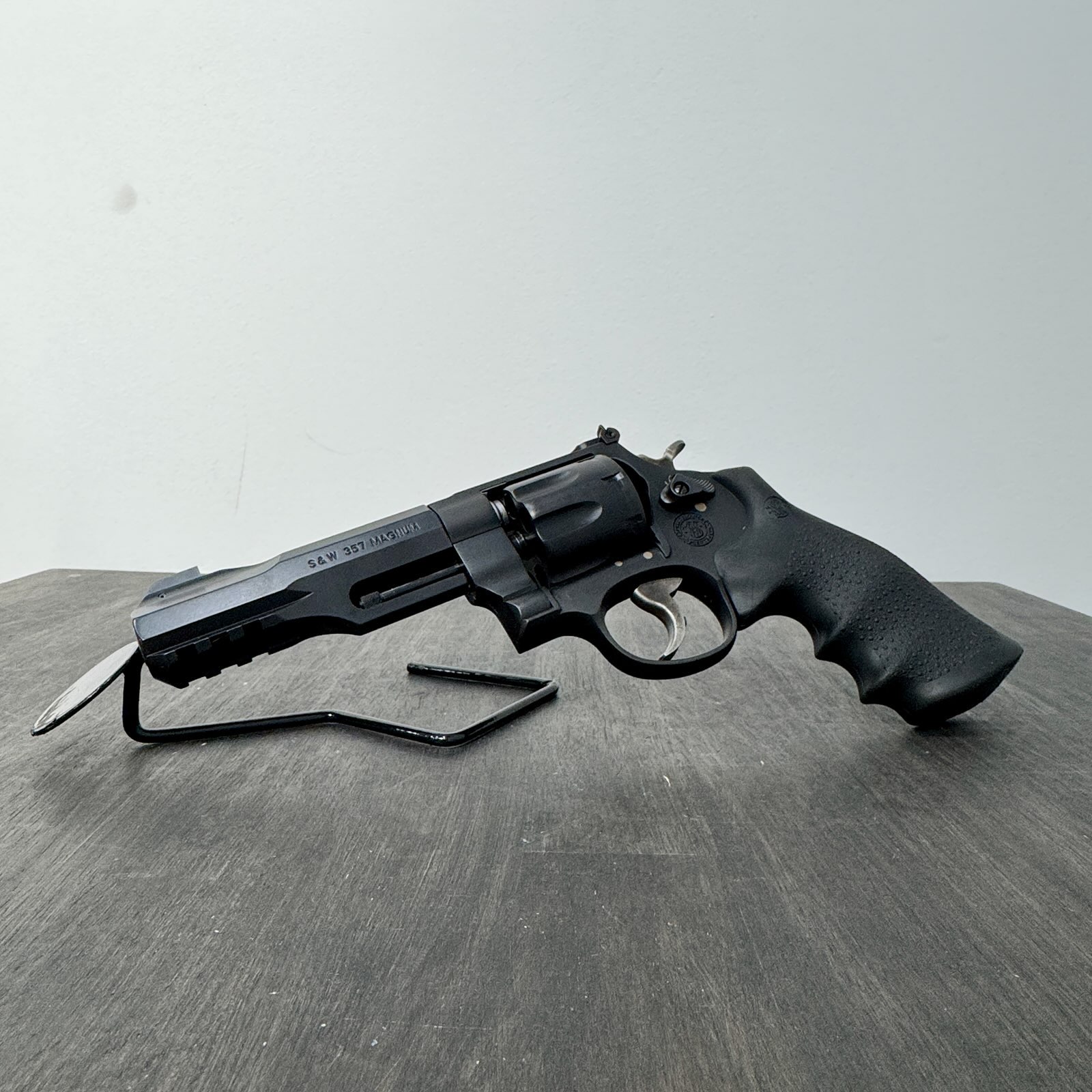 Smith & Wesson M&P Performance Center R8 .357 Magnum 8-Rounds ...