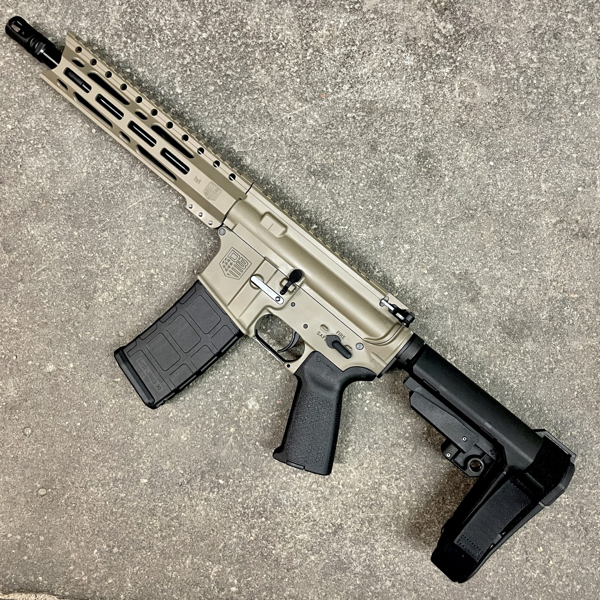 Diamondback Carbon DB15 5.56mm 10" FDE - GUNTICKETS [20 SPOT] - GUNBROS